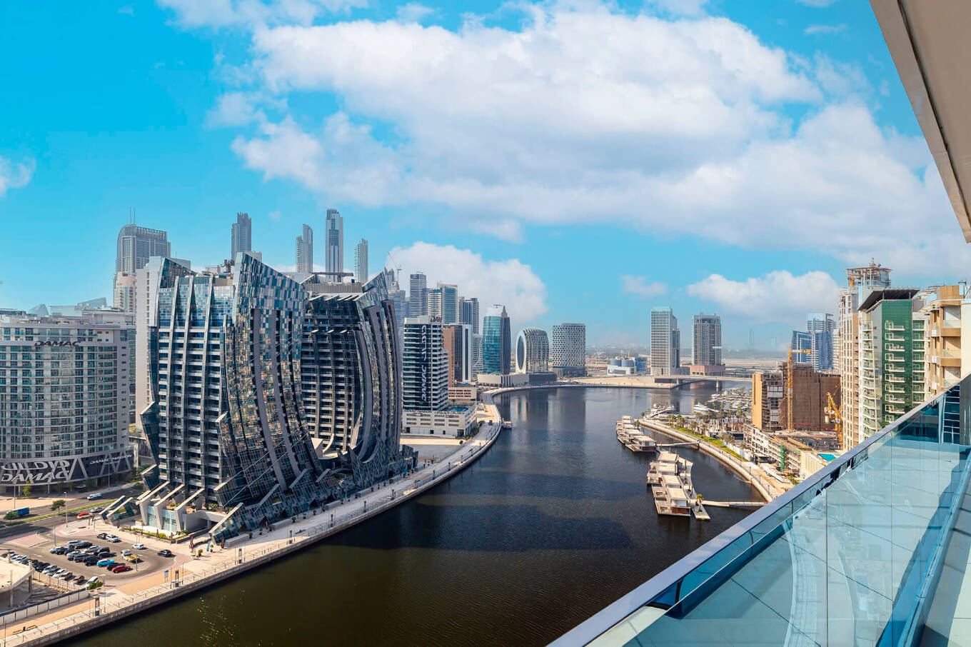 Waves Tower by KASCO Developments in Business Bay, Dubai | Everhomes